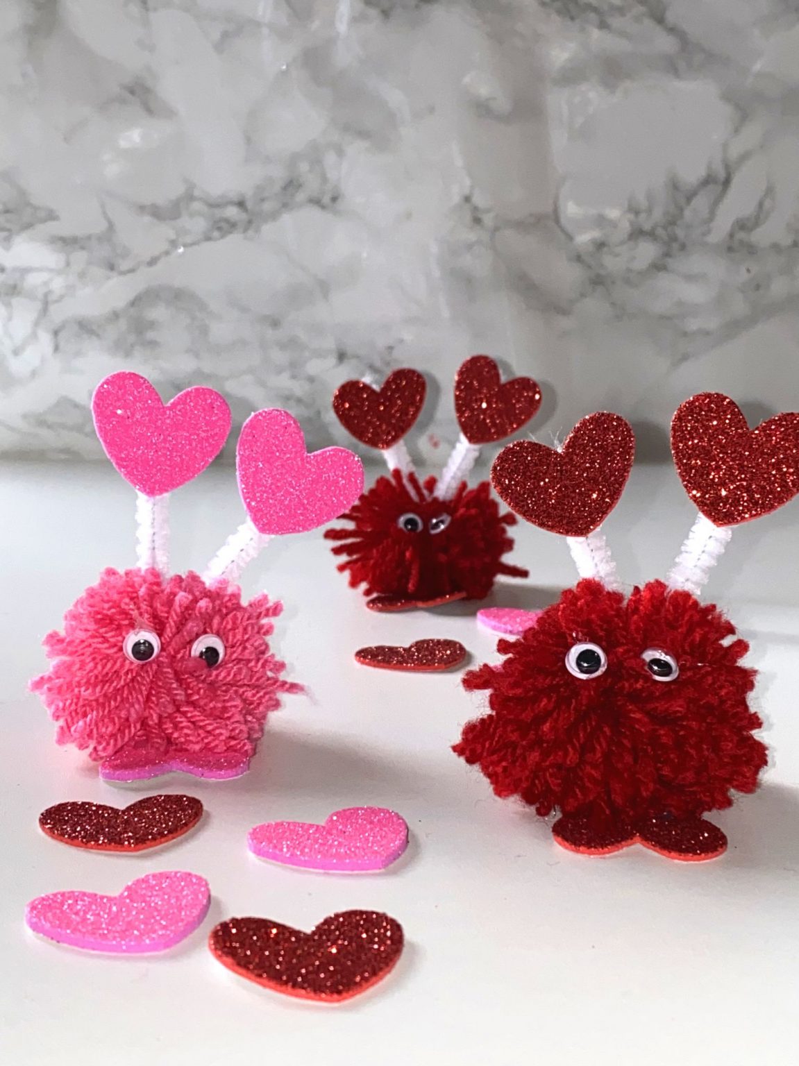 Pom pom valentine's craft monster - Picniq Blog